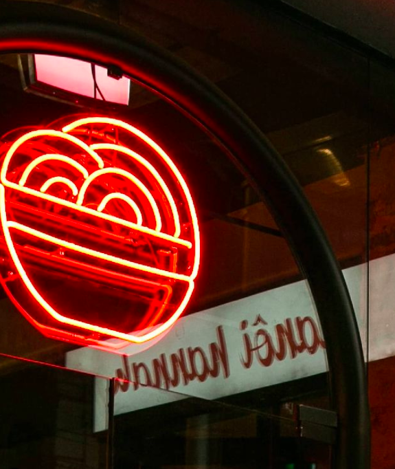 Apply now: FOH wait staff //NEW QUARTER- Richmond ( multiple positions ...